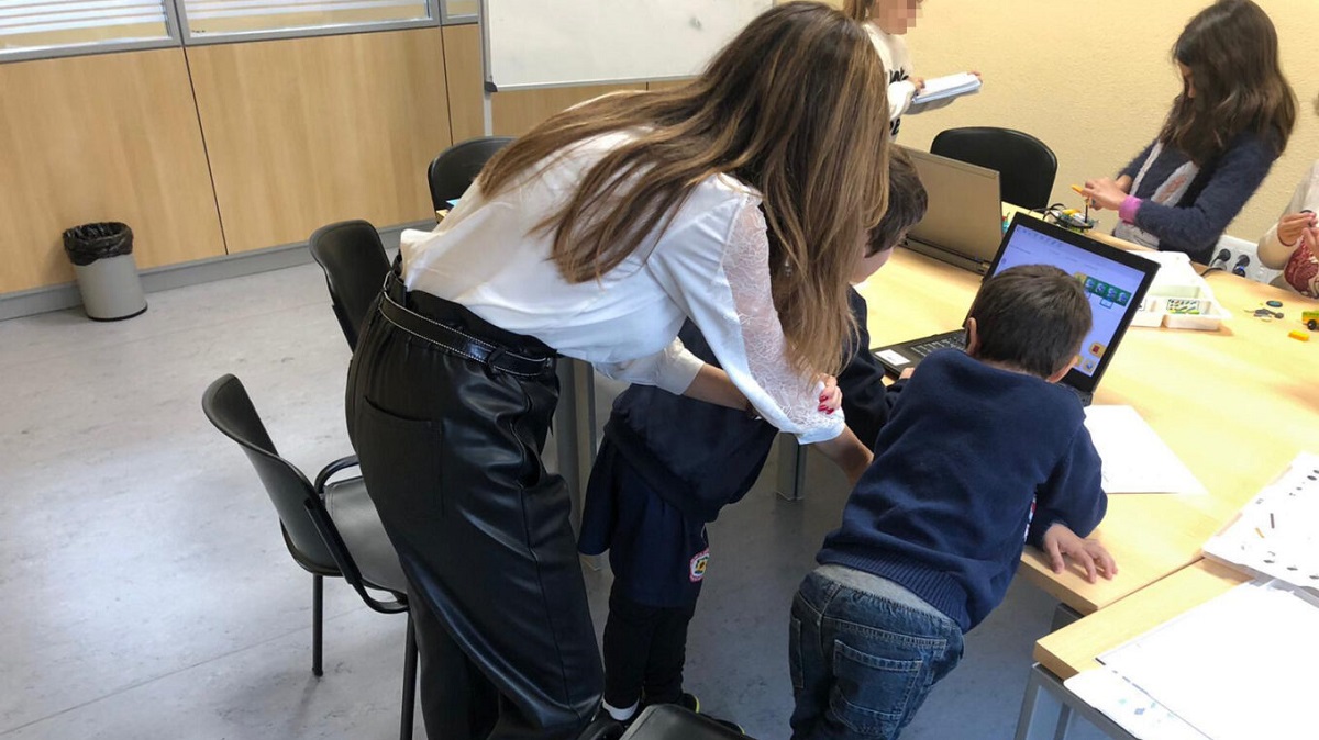 Chamartín pone en marcha un taller educativo de robótica dirigido a la ...