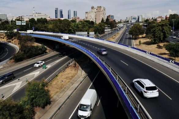 La EMT organiza un Rally de Autobuses Históricos en el Paseo del Prado ...