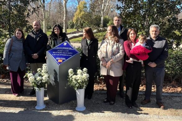 La EMT organiza un Rally de Autobuses Históricos en el Paseo del Prado ...